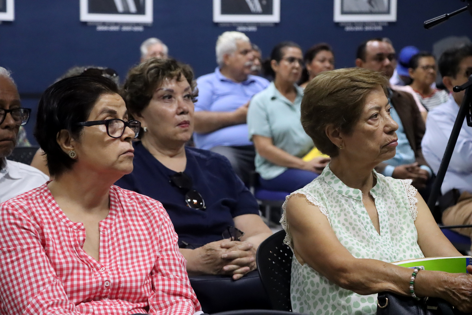 Dan bienvenida a la primera generación del Sistema Universitario del ...
