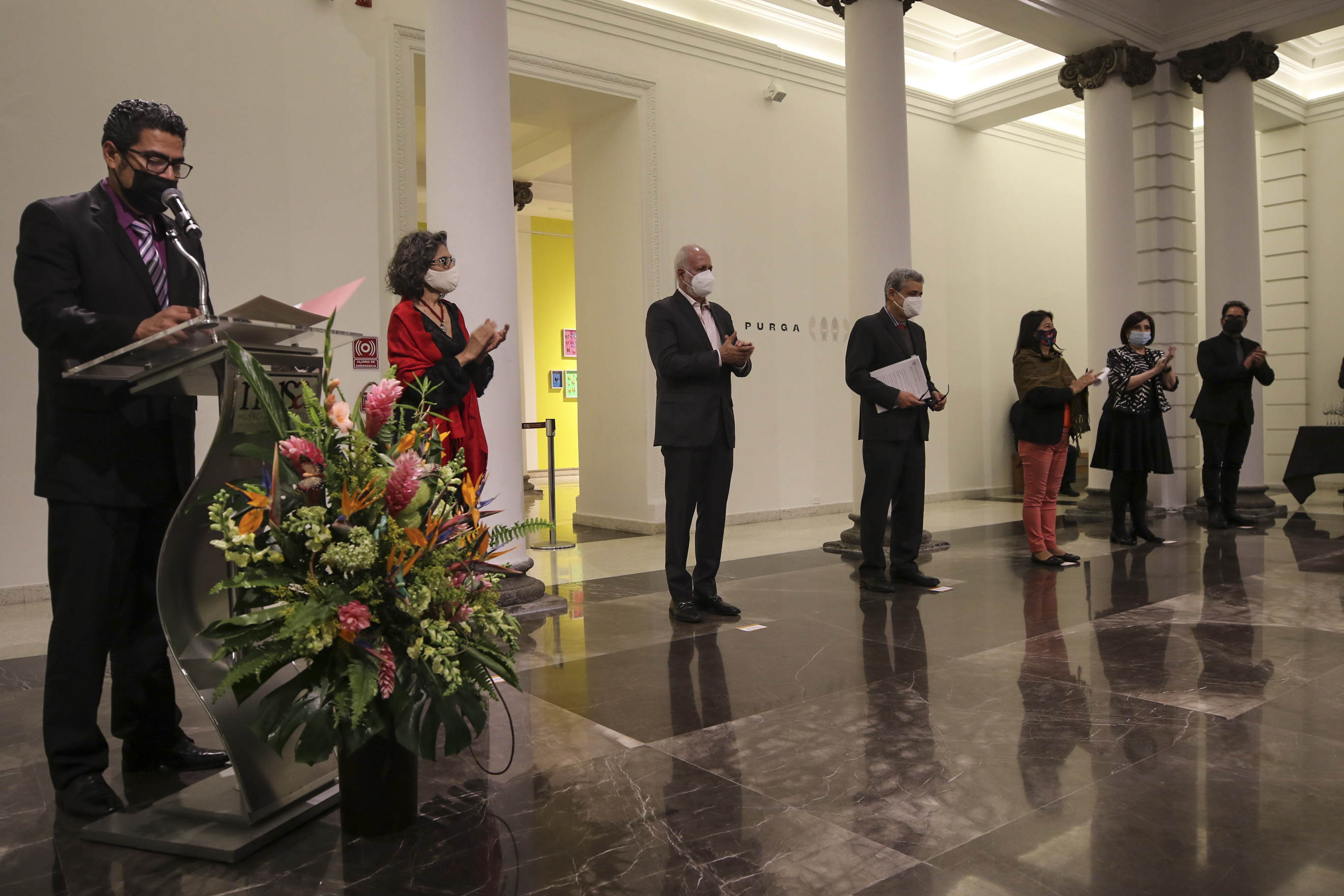 Inauguran exposición del artista peruano Christian Bendayán en el MUSA ...